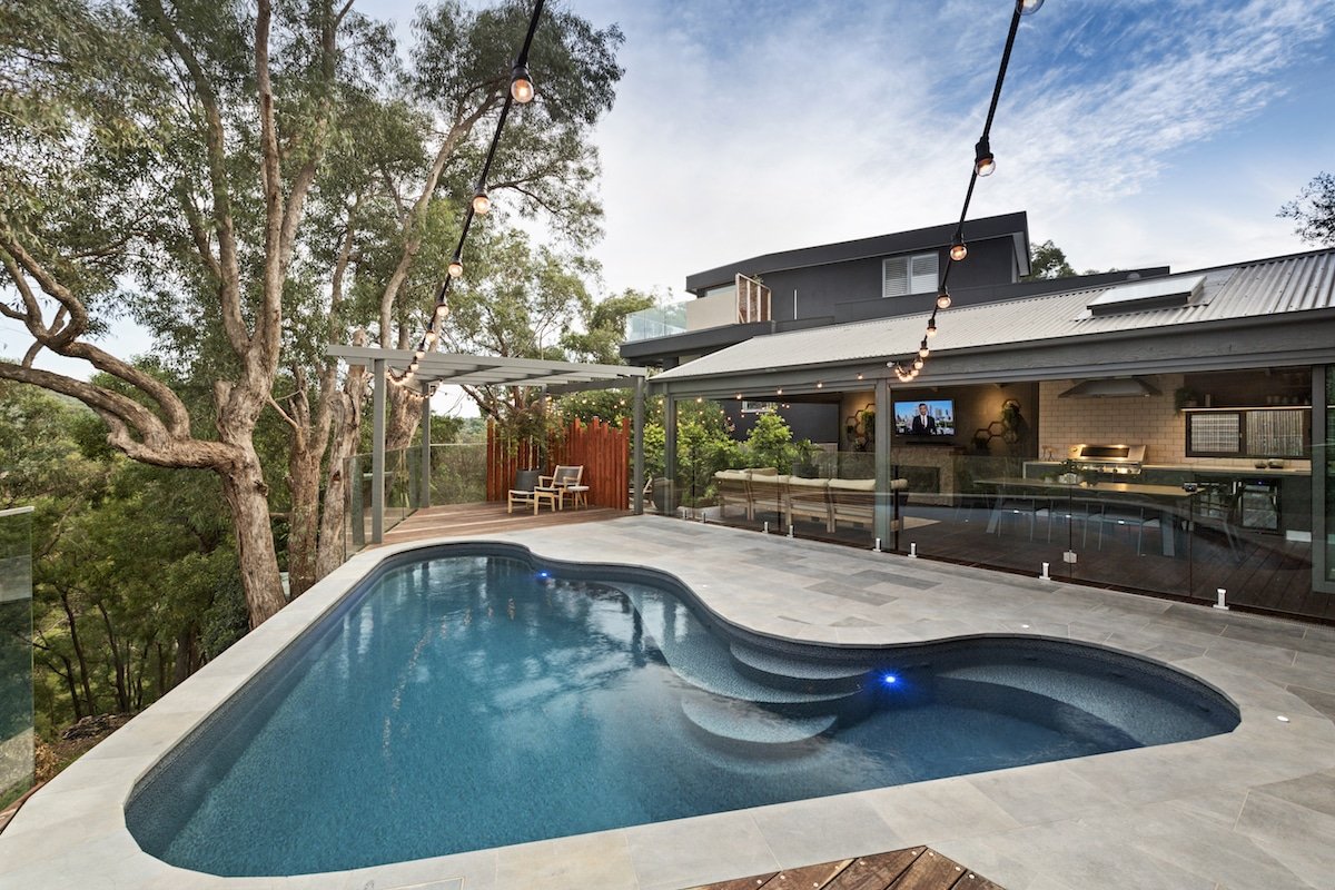 Case Study: Elevated Freeform Swimming Pool | Albatross Swimming Pools